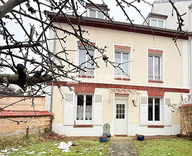 Maison à vendre - Coye-la-Forêt - 4 pièces - 3 chambres