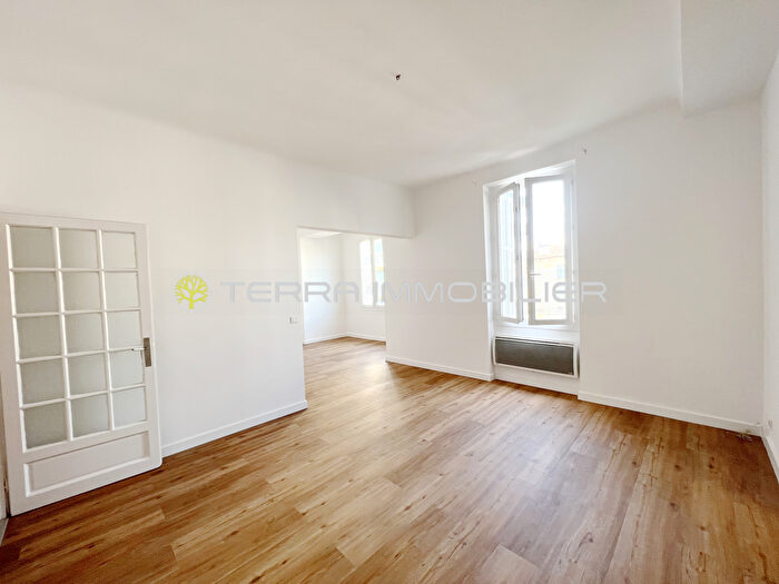 Appartement à louer - Ajaccio, Les Cannes - 3 pièces - 2 chambres