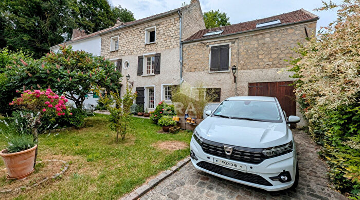 Maison à vendre - Luzarches - 5 pièces - 3 chambres