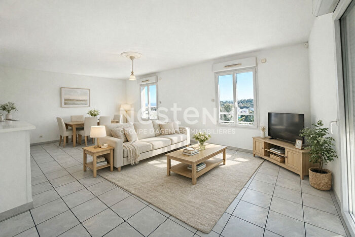 Appartement à vendre - Saint-Raphaël - 5 pièces - 4 chambres