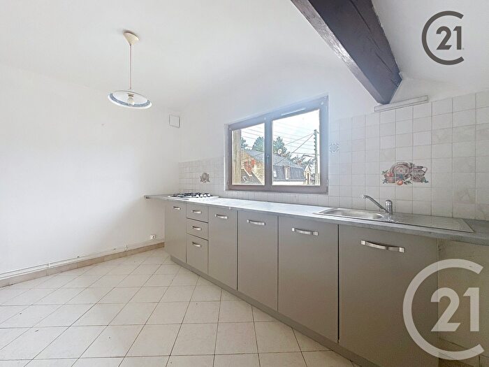 Appartement à louer - Villeneuve-sur-Yonne - 3 pièces - 2 chambres