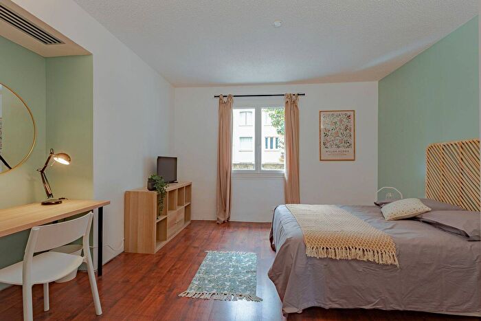 Appartement à louer - Croix-de-pierre, Toulouse - 5 pièces - 4 chambres