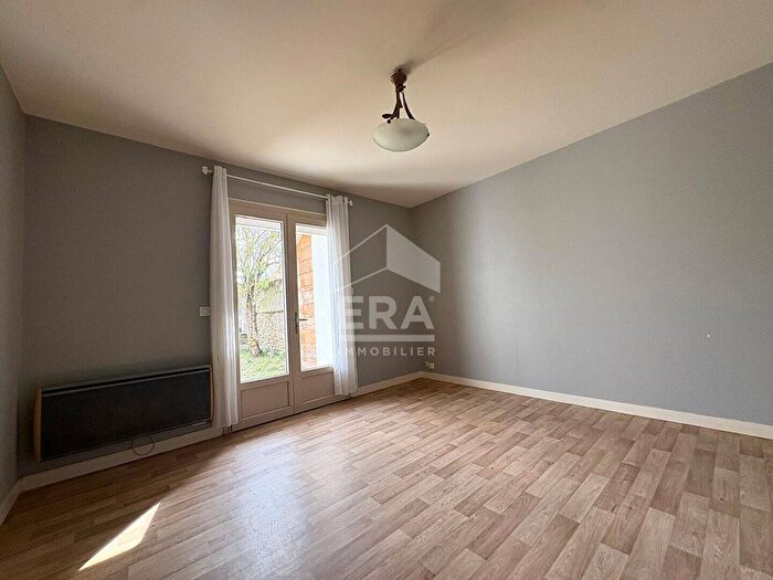 Maison à louer - Roullet-Saint-Estèphe - 2 pièces - 1 chambre