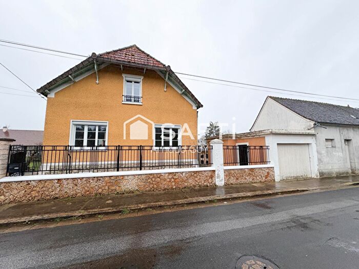 Maison à vendre - Bonnétable - 5 pièces - 3 chambres