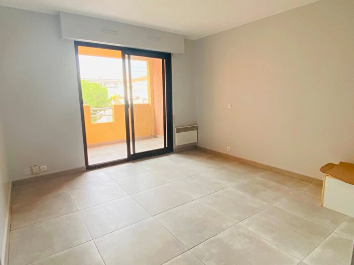 Appartement à louer - Marseille e , Le Rouet - 1 pièce