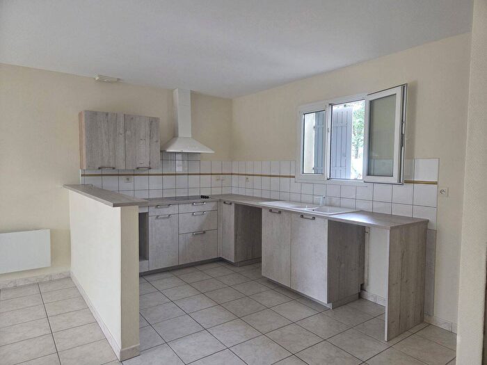 Maison 4 pièces à Roaillan, à louer
