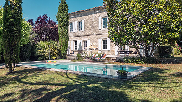 Maison à vendre - Vars - 7 pièces - 4 chambres