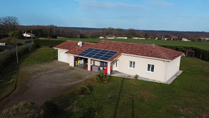 Maison à vendre - Coudures - 5 pièces - 3 chambres