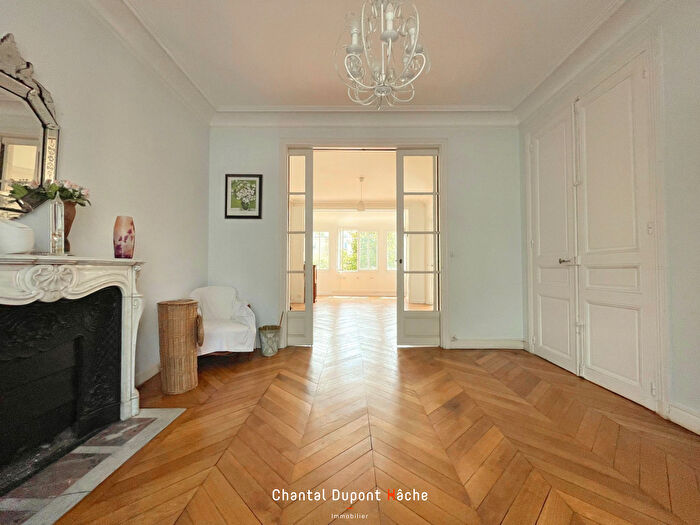 Chartres, Centre-ville : Maison 8 pièces à vendre