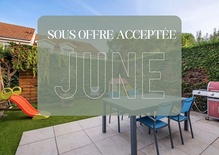 Maison à vendre - Saint-Priest, Revaison - 4 pièces - 3 chambres