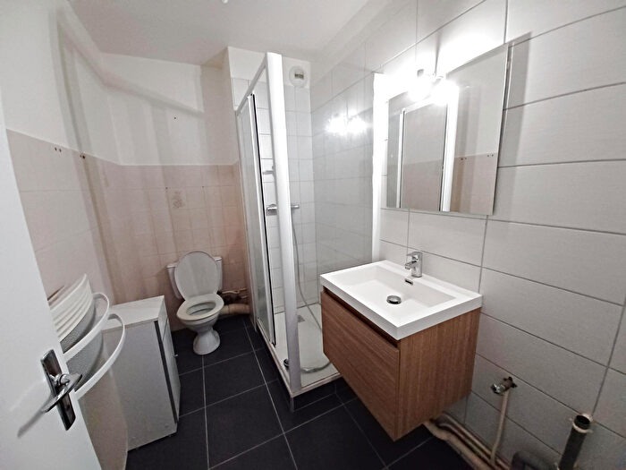 Appartement à louer - Aurillac, Centre-ville - 2 pièces - 1 chambre