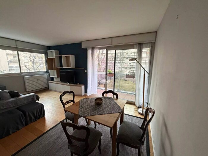 Appartement à louer - Georges Brassens, Paris ème arrondissement - 4 pièces - 3 chambres