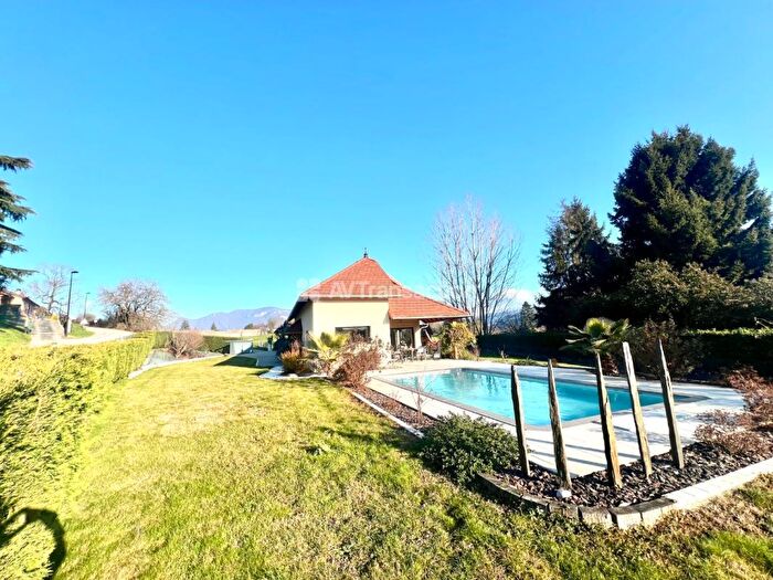 Maison à vendre - Massignieu-de-Rives - 5 pièces - 3 chambres