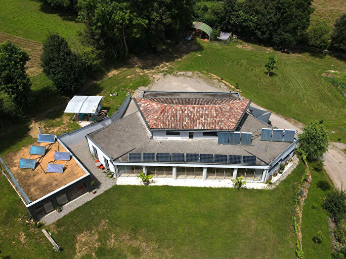 Maison à vendre - Encausse-les-Thermes - 10 pièces - 4 chambres