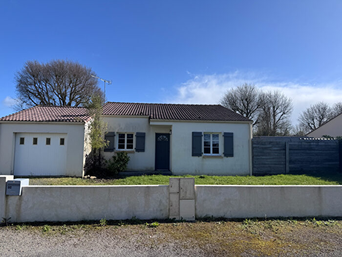 Maison à vendre - Les Essarts - 5 pièces - 2 chambres