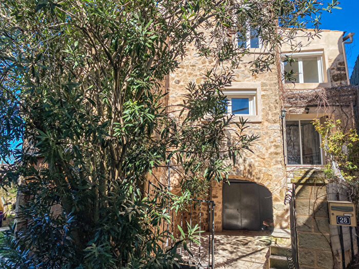 Maisons à vendre et appartements à louer - 1