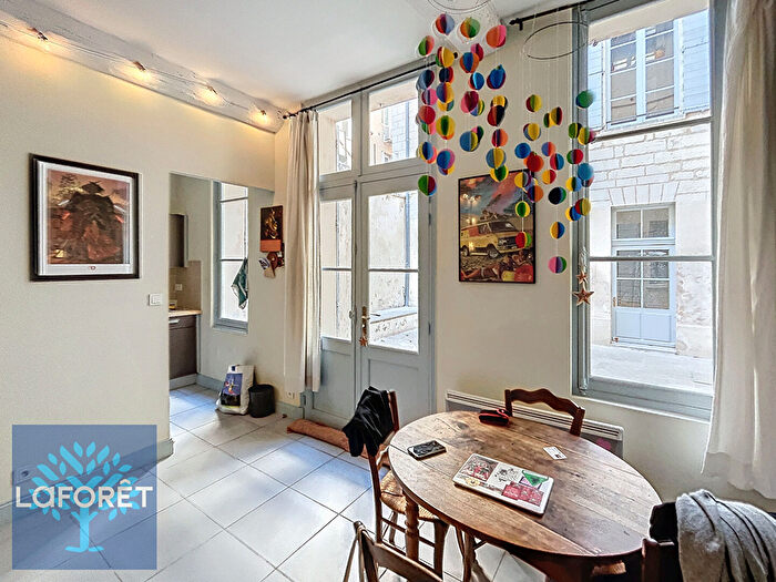 Appartement à vendre - Avignon, Palais des Papes, Zone Piétonne - 2 pièces - 1 chambre