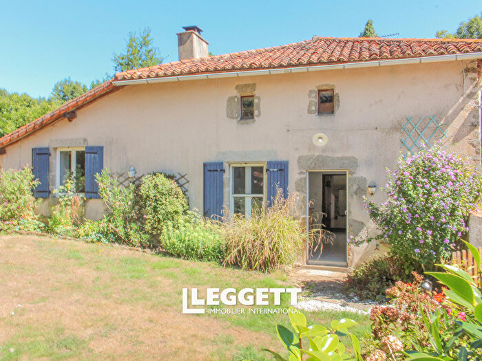 Maison à vendre - Beaulieu-sous-Parthenay - 5 pièces - 3 chambres