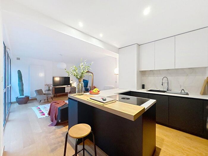 Appartement à vendre - Biarritz, Centre-ville Est - 5 pièces - 4 chambres