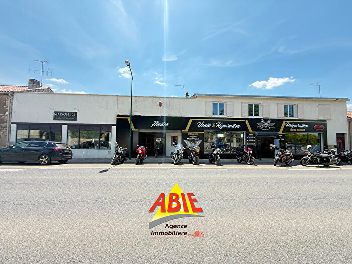 Maison à vendre - Oulmes - 5 pièces - 2 chambres