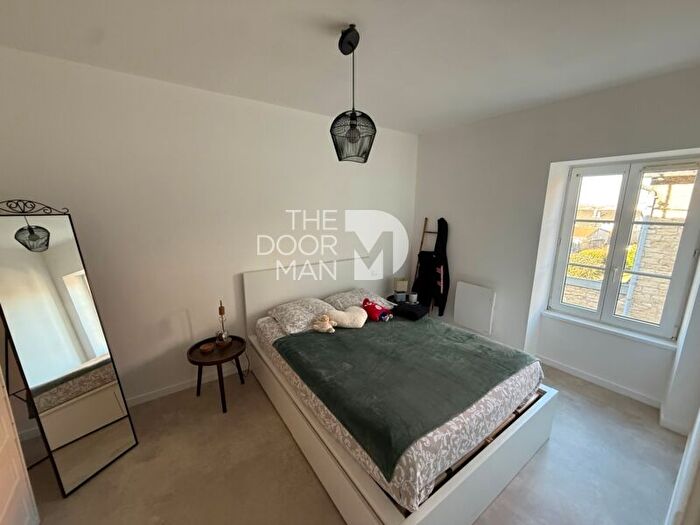 Appartement à vendre - Chaumont, Centre-ville, Faubourg - 4 pièces - 3 chambres