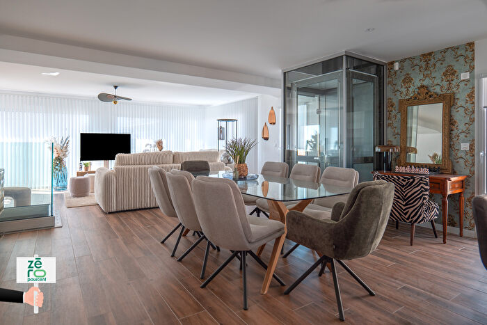 Maison à vendre - Les Sables-dOlonne, Sous-préfecture, La Chaume - 4 pièces - 2 chambres