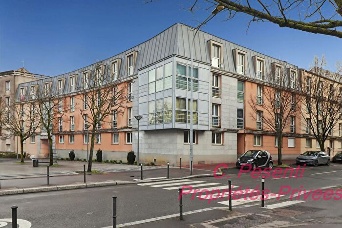 Noisy-le-Grand, Centre-ville - Appartement 1 pièce à vendre