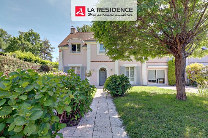 Maison 7 pièces à Villiers-Saint-Frédéric, à vendre