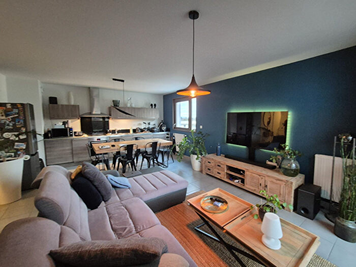 Appartement à louer - Viry - 3 pièces - 2 chambres