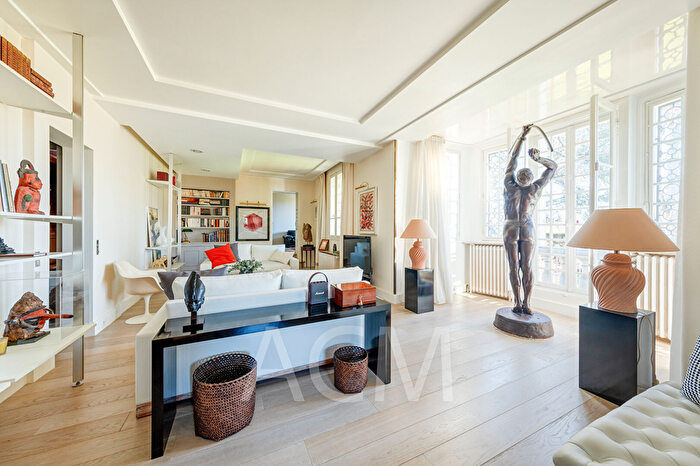 Maison à vendre - Maisons-Laffitte, Centre-ville - 10 pièces - 5 chambres