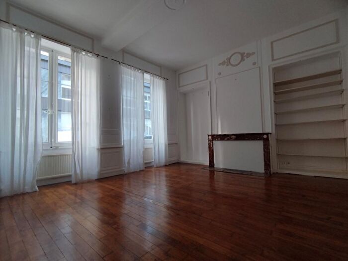 Appartement à louer - Orléans, Cathédrale, Jeanne dArc - 3 pièces - 2 chambres