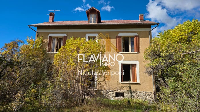 Jausiers - Maison 10 pièces à vendre