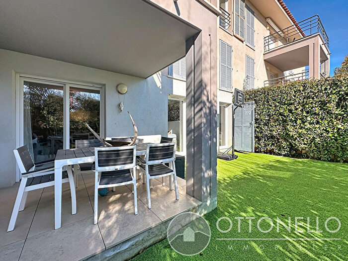 Appartement à vendre - Roquebrune-sur-Argens, Golf - 3 pièces - 2 chambres