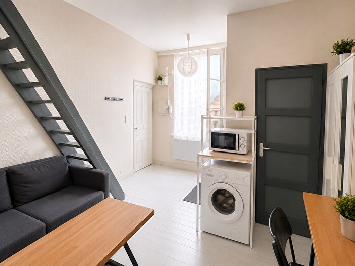 Appartement 1 pièce à Dijon, Centre-ville, à louer