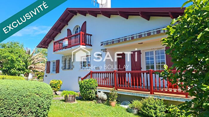 Maison 7 pièces à Arbonne, à vendre
