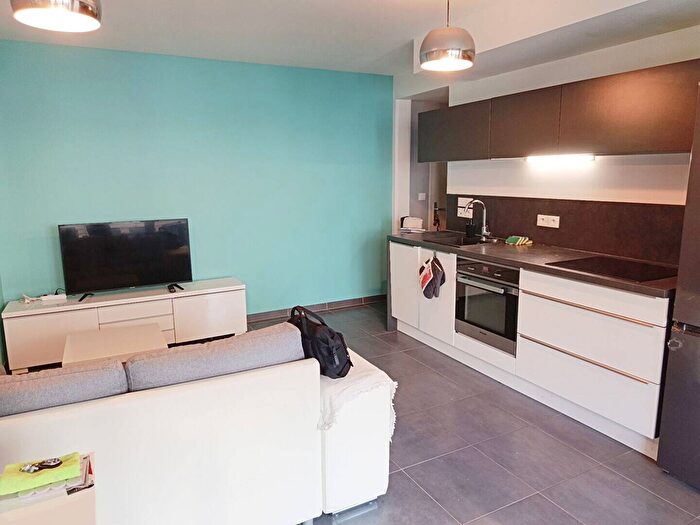 Les Milles, Aix-en-Provence : Appartement 2 pièces à louer