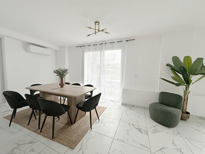 Maison à vendre - Caluire-et-Cuire, Vassieux, Crépieux - 5 pièces - 4 chambres