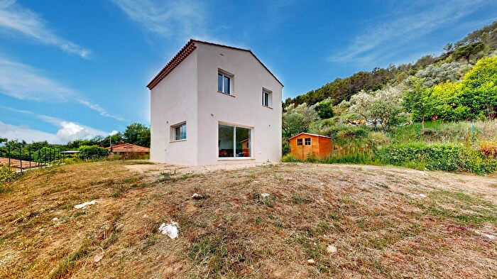Vins-sur-Caramy - Maison 5 pièces à vendre