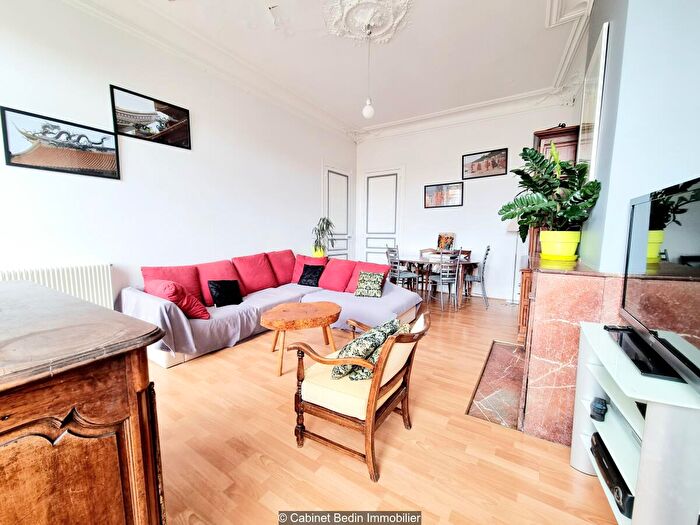 Appartement à louer - Bordeaux - 3 pièces - 2 chambres