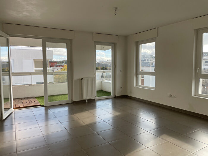 Appartement à louer - Massy, Atlantis, Champs Ronds - 5 pièces - 4 chambres