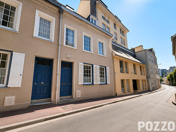 Granville, Centre-ville : Maison 5 pièces à vendre