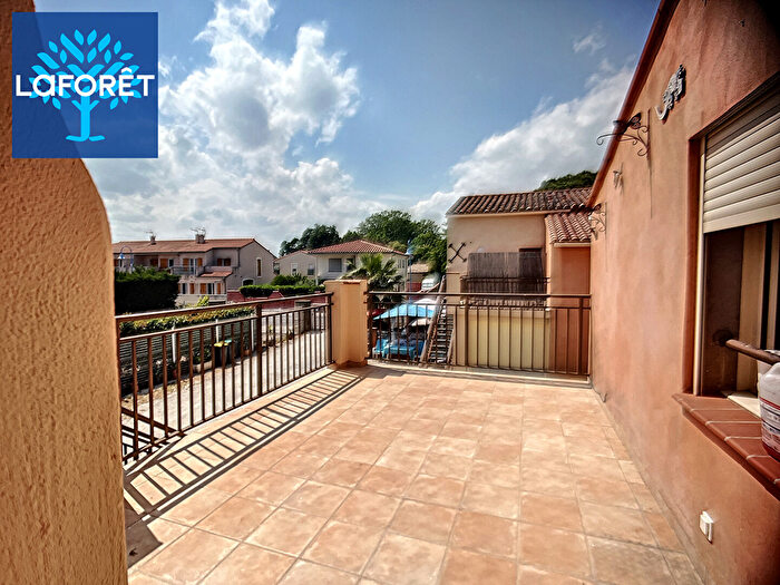 Appartement à louer - Saint-Féliu-dAvall - 3 pièces - 2 chambres