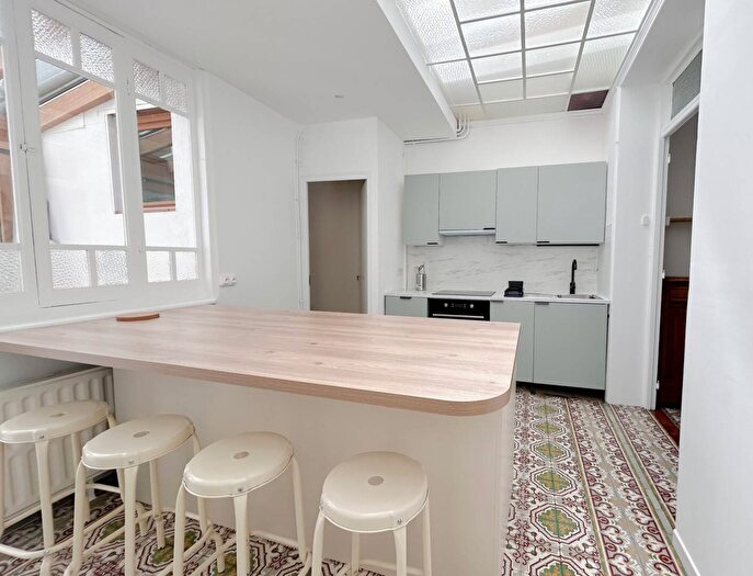 Maison à louer - Lille - 8 pièces - 4 chambres