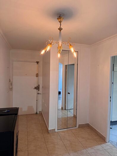 Appartement à louer - La Garenne-Colombes, Centre Sud - 3 pièces - 2 chambres