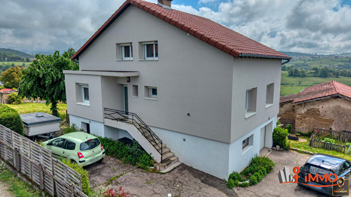 Rozier-en-Donzy : Maison 6 pièces à vendre