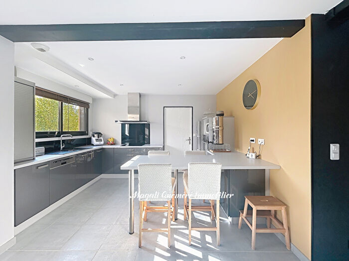 Maison à vendre - Montfort-sur-Meu - 6 pièces - 5 chambres