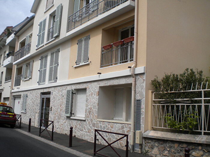 Appartement 1 pièce à Villiers-sur-Marne, Centre-ville, à louer