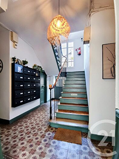 Appartement 2 pièces à Saint-Denis, République, Gare, à vendre