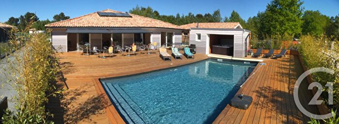 Maison à vendre - Grayan-et-lHôpital - 8 pièces - 6 chambres