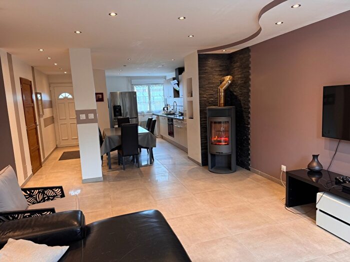 Maison à vendre - Blanzy - 6 pièces - 5 chambres